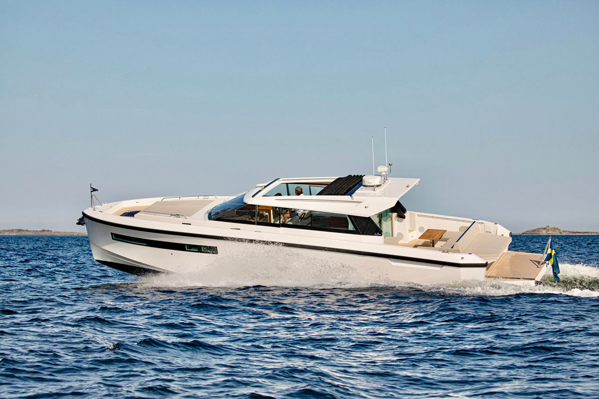 Delta 48′ Coupé – FYS MALLORCA